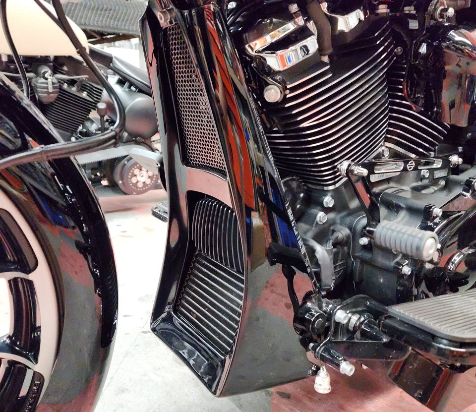 Swoop Chin Spoiler for 2017-Present Trike Models – Paul Yaffe Originals